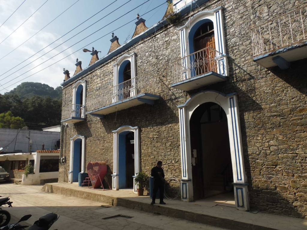 Alcalde y ediles de Zontecomatlán cumplen con obras en este 2025 ...